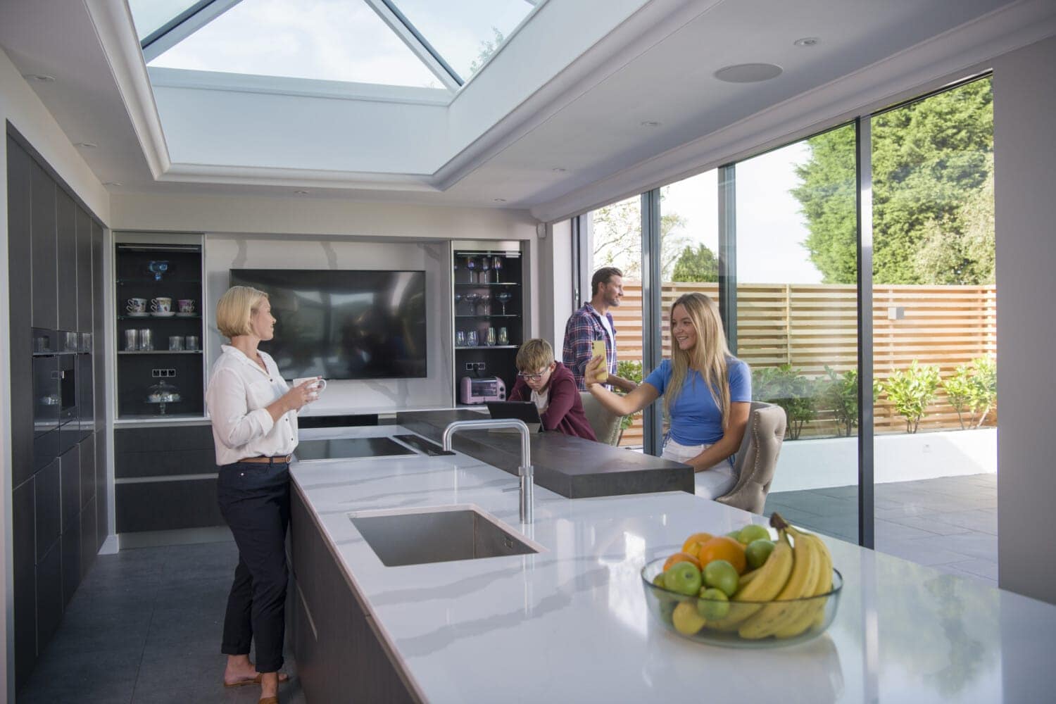 Express Bi-Folds Direct - Aluminium Bi-Folds & Sliding Doors