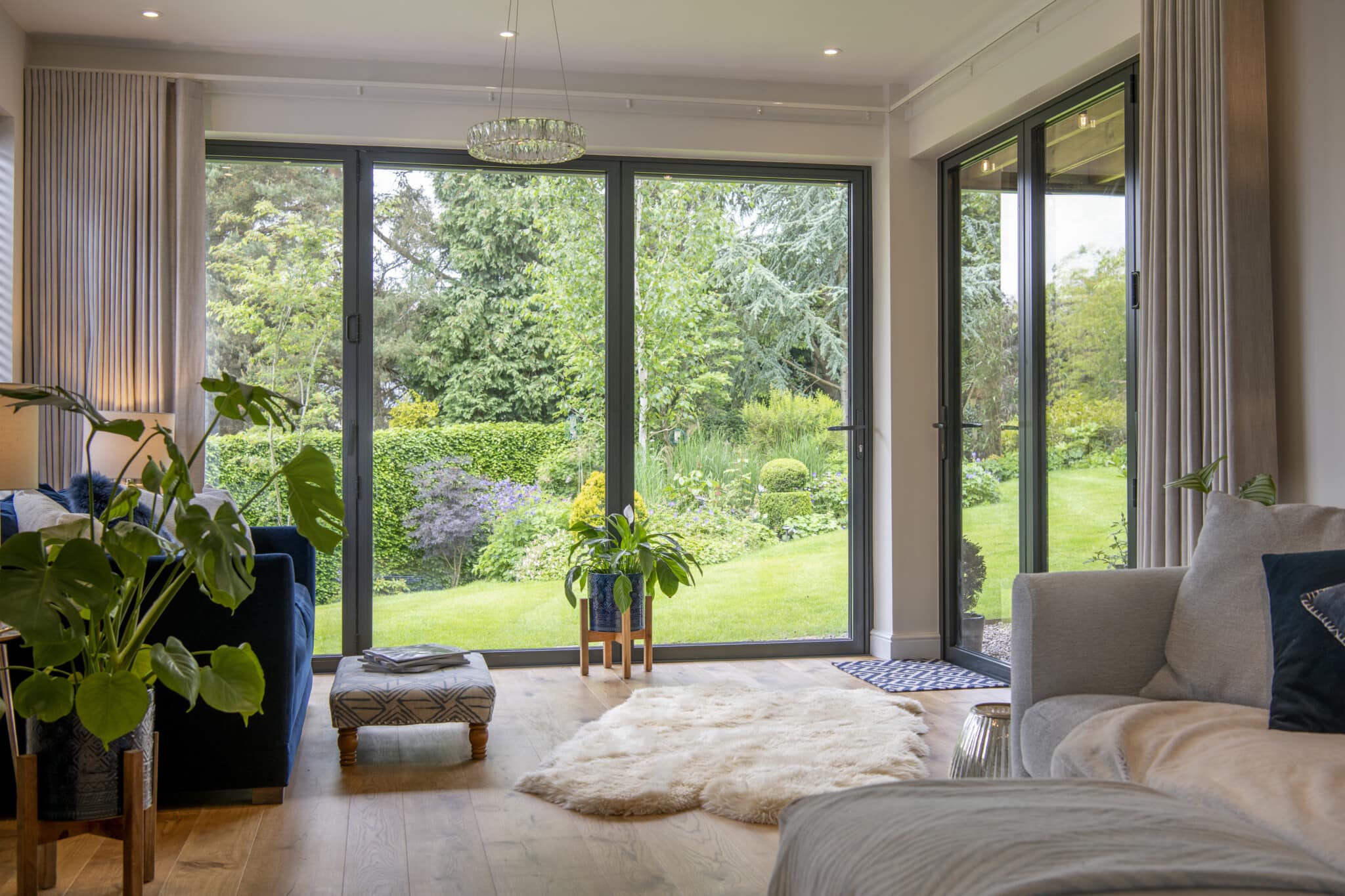 XP10 | 3 Panel | Aluminium Bi-Fold Doors | Express Bi Folds Direct