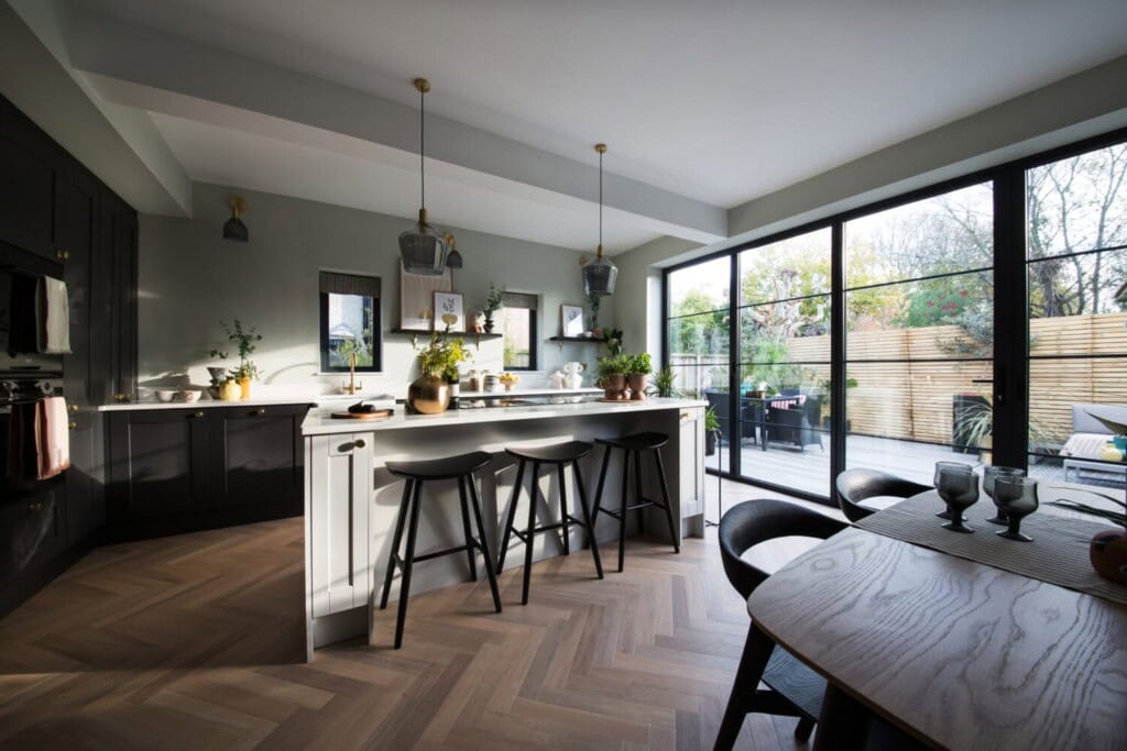 Express Bi-Folds Direct - Aluminium Bi-Folds & Sliding Doors